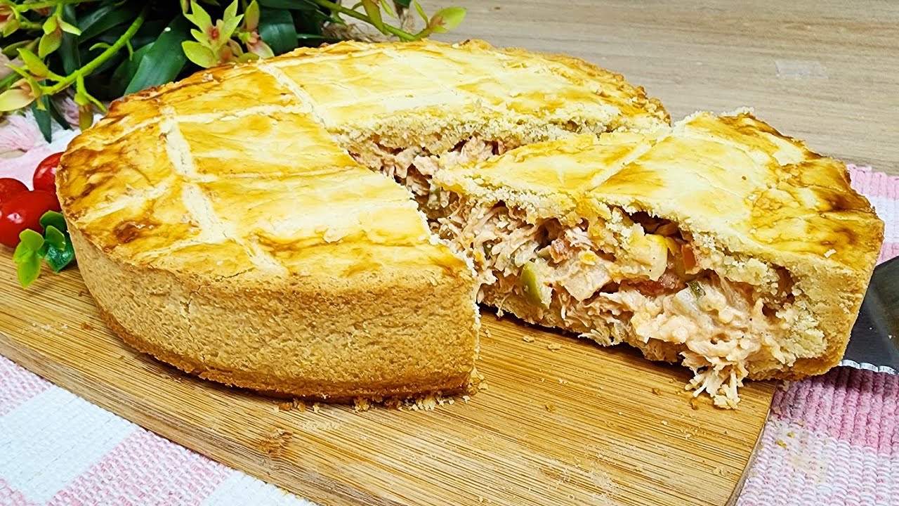 OLHA COMO É FÁCIL FAZER ESSA RECEITA - EMPADÃO RÁPIDO, SIMPLES E DELICIOSO!